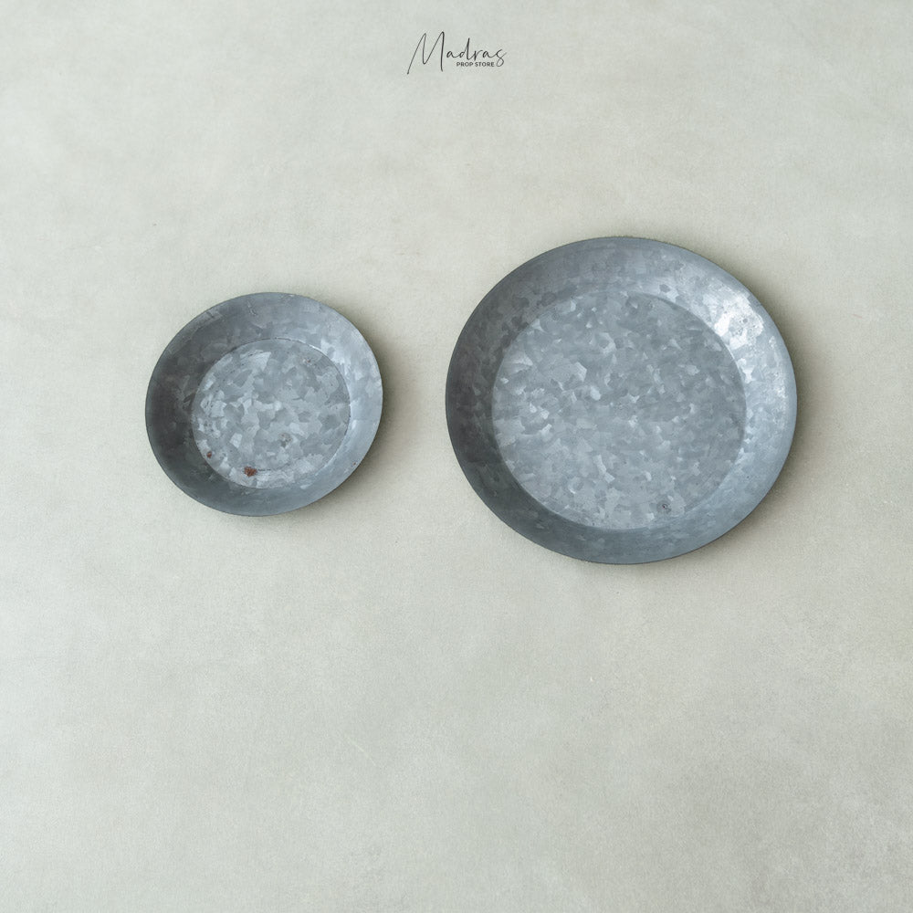 Rental -Set of 2 Pedastal Plate – Madras Prop Store Rentals
